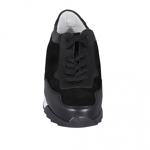 Scarpa stringata da donna con plantare estraibile in camoscio e pelle ...