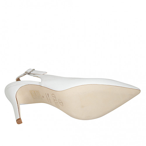 Decolté da donna a punta sfilata aperta sul tallone in pelle bianca tacco 8