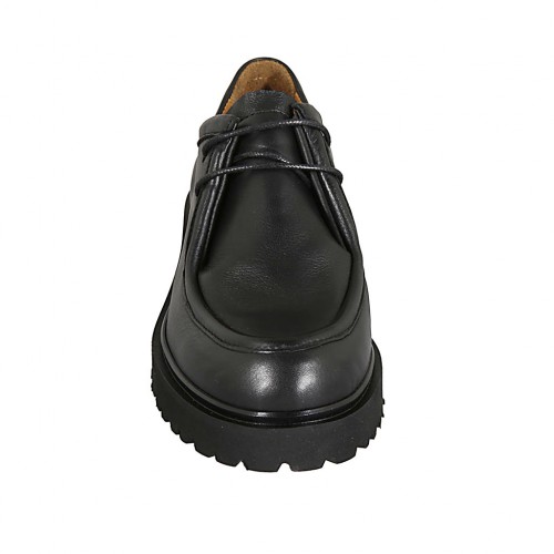 Scarpa stringata derby da donna in pelle nera tacco 3